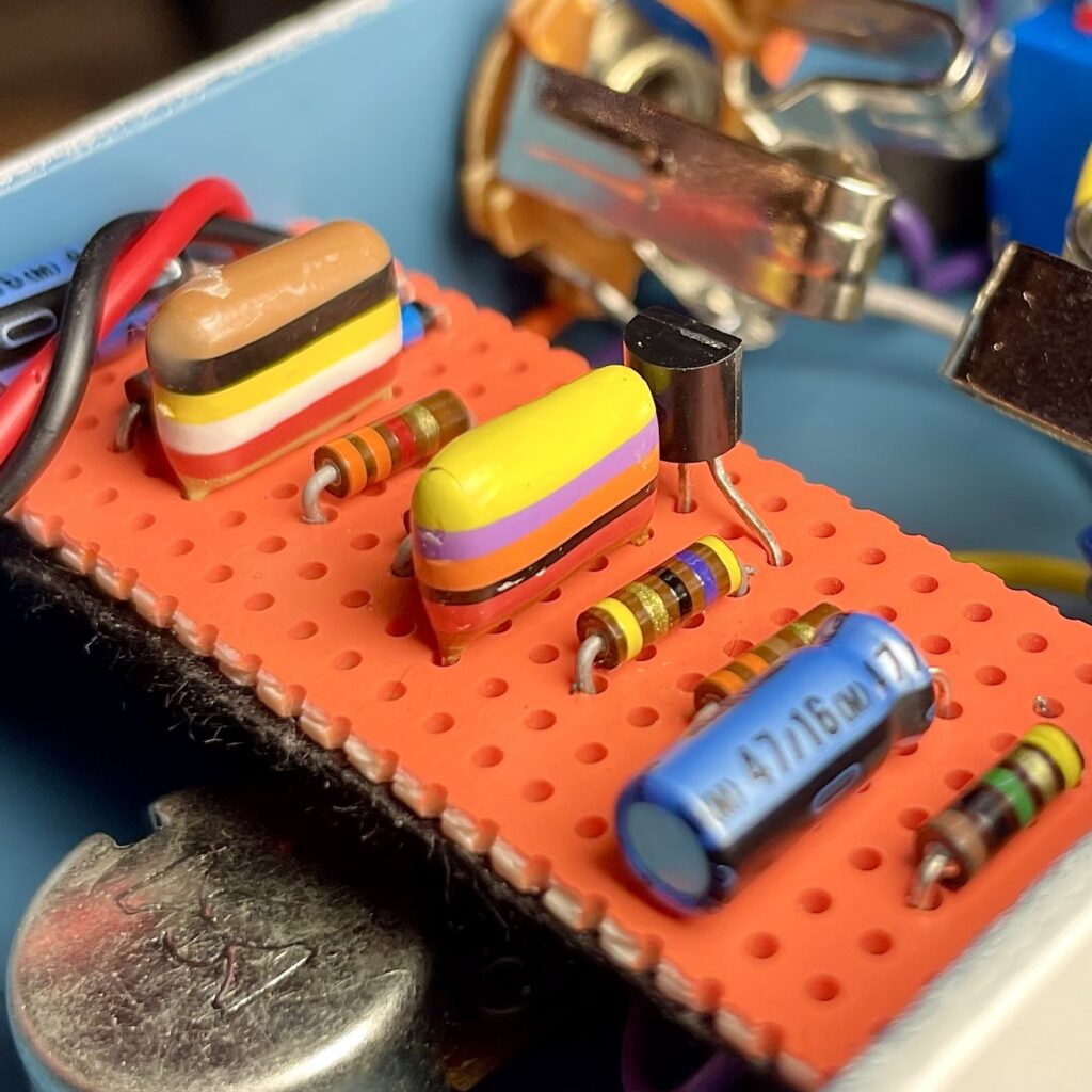 TRINITY EFFECTS LEGENDARY TONE Psychedelic Pink w/Tropical Fish ...